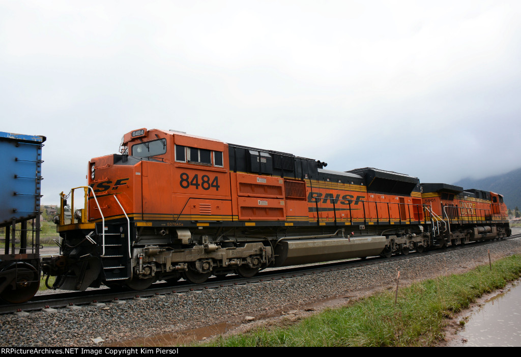 BNSF 8484